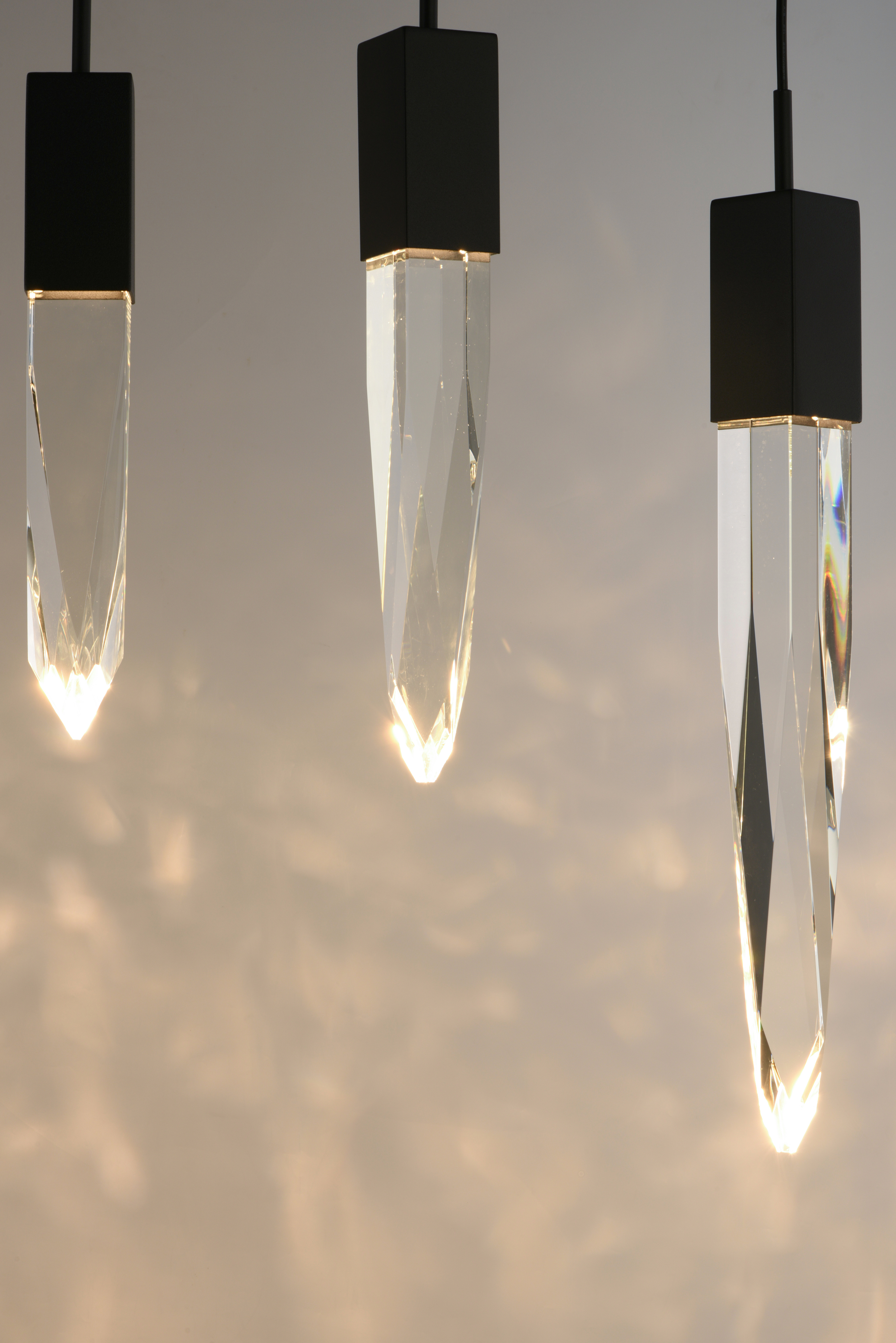 Quartz LED 5-Light Pendant